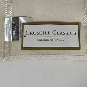 Croscill | Bath | Croscill Classics Hand Towel New | Poshmark